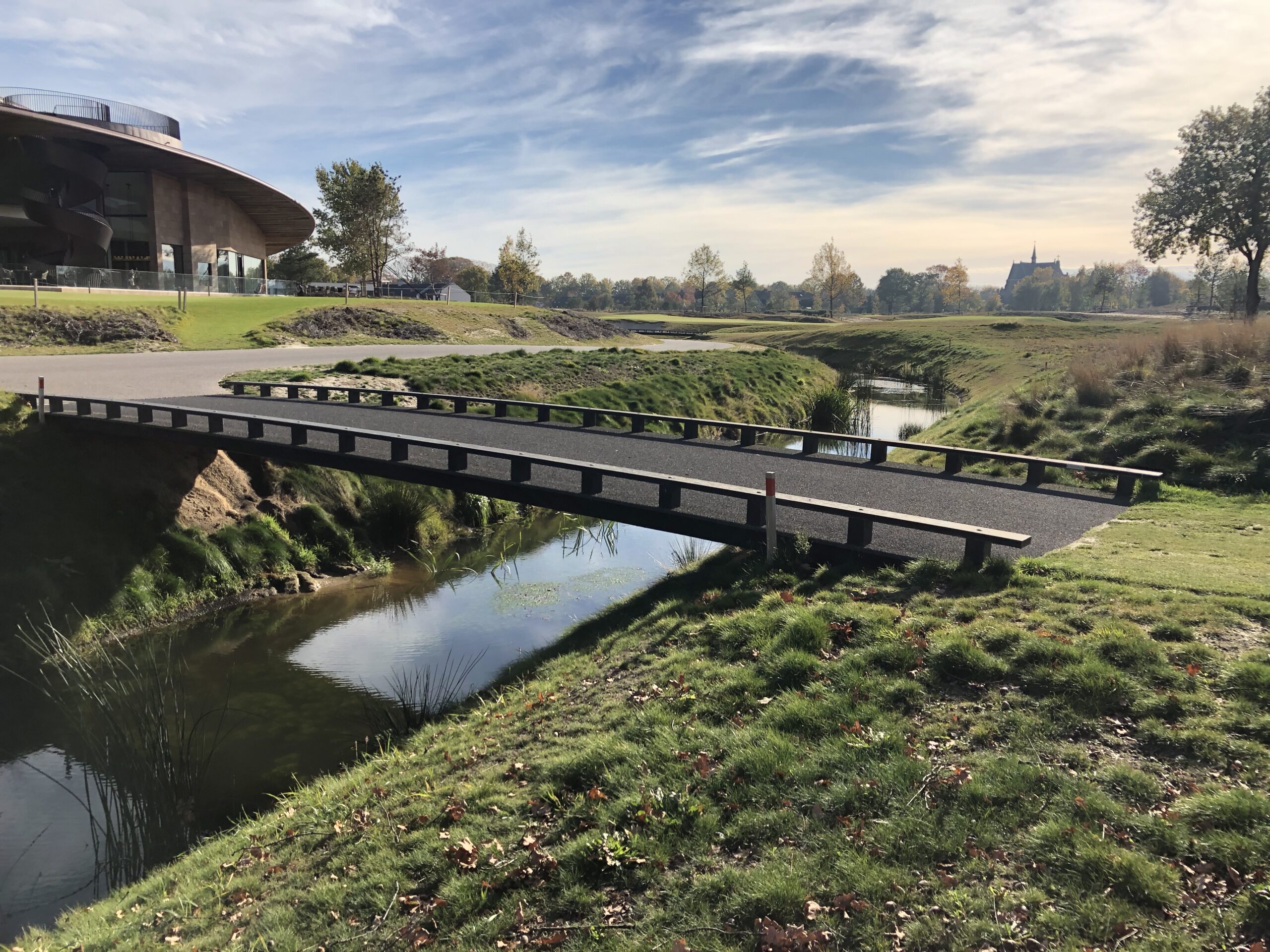 InfraCore® Golf Bridges - Sustainable | Strong | Low-maintenance | Prefab